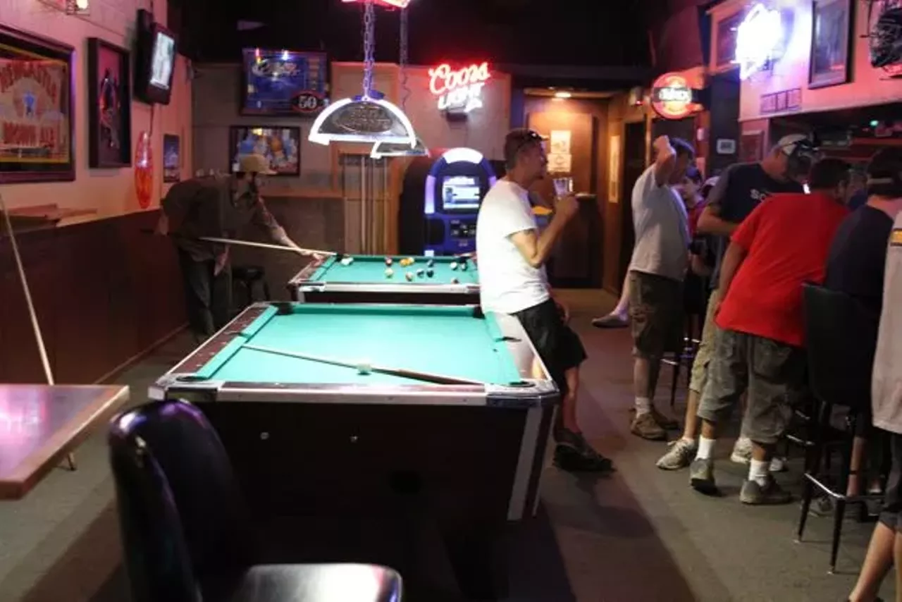 College Inn | Central Denver | American, Bars and Clubs | Restaurant