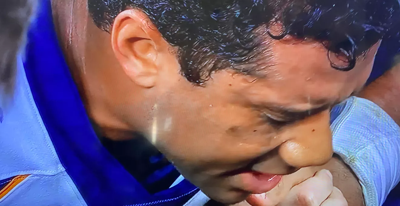 Broncos Fans' Top Tweets About Russell Wilson's Prayer After Win Over ...