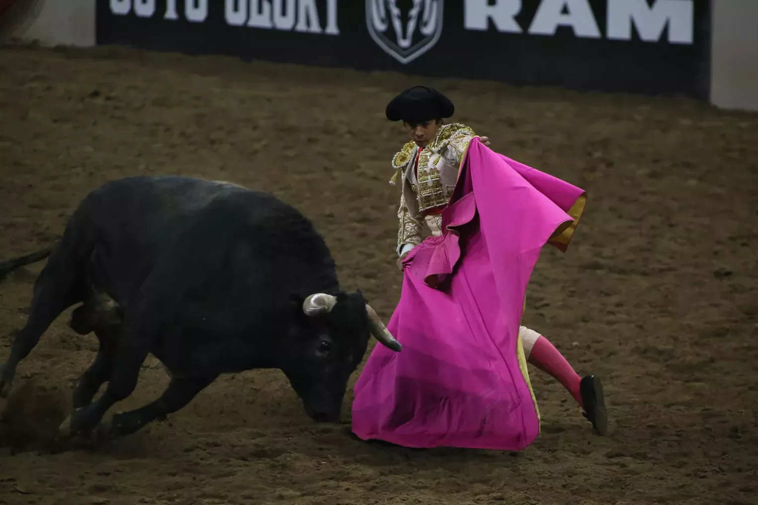 Mexican Rodeo Extravaganza Fills Denver Coliseum With Thrills, History ...