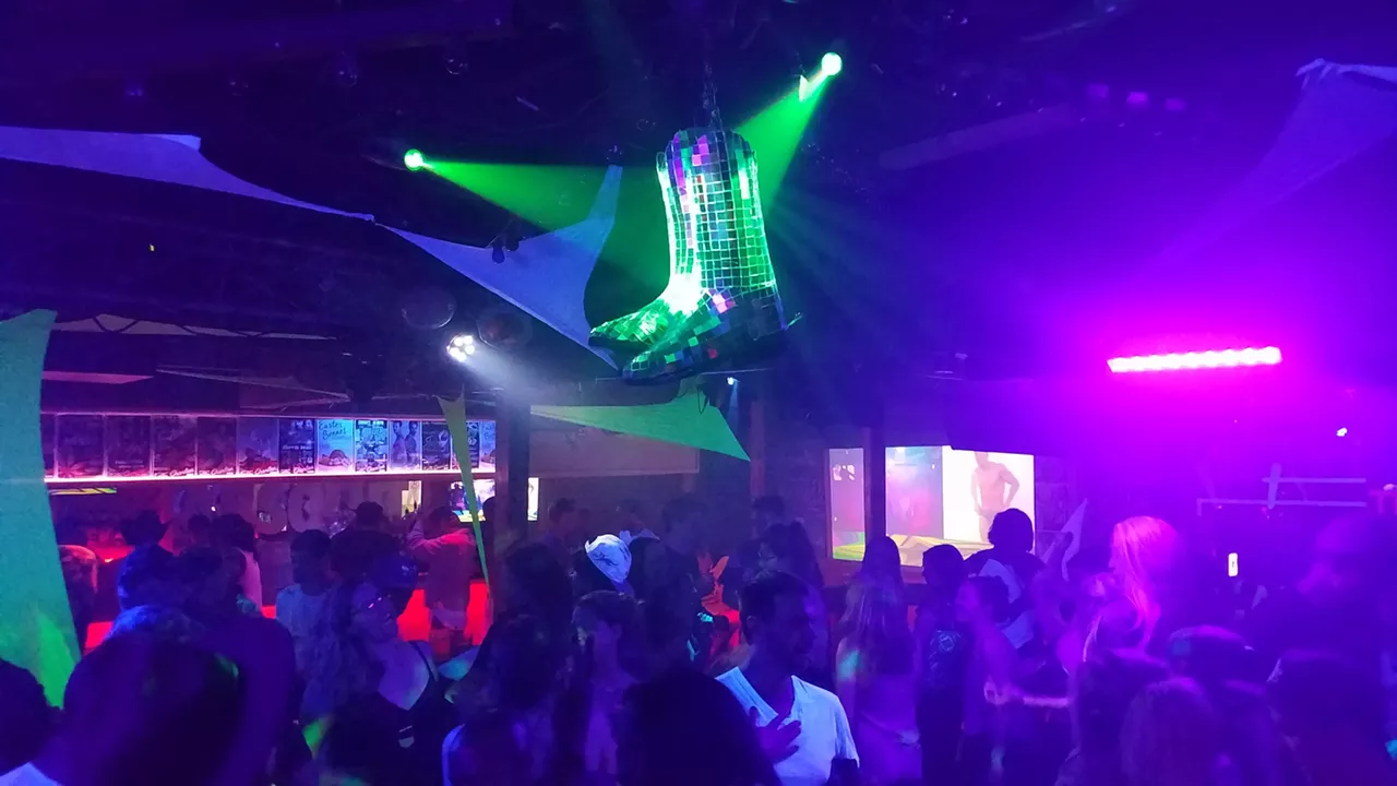 Charlie's Denver | Central Denver | Dance Clubs, Bars, Music Venues ...